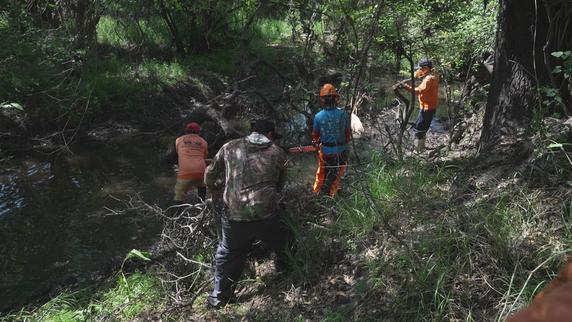Manatee County clears out canals to prevent flooding | wtsp.com