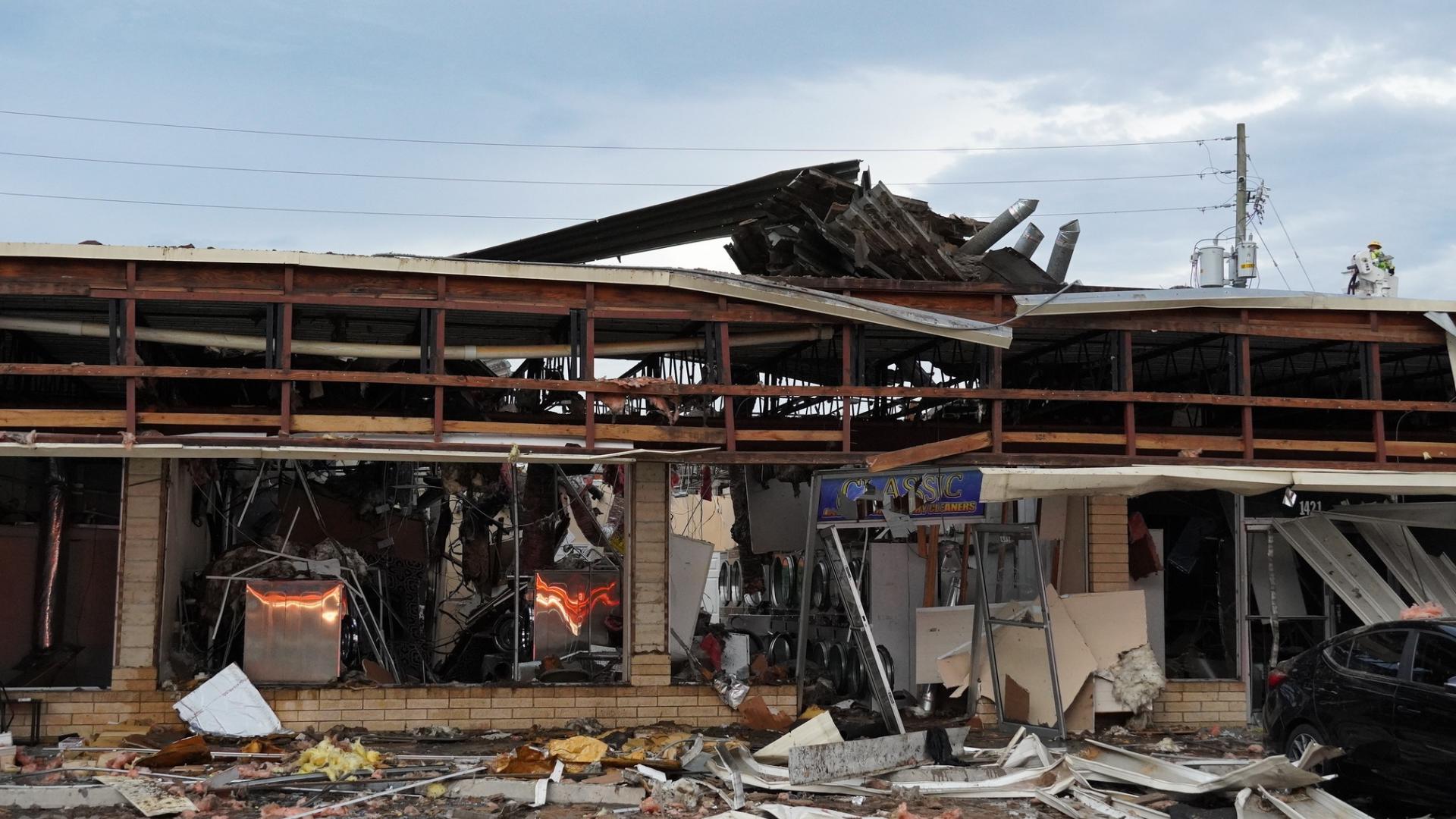 Ocala laundromat destroyed by explosion | wtsp.com