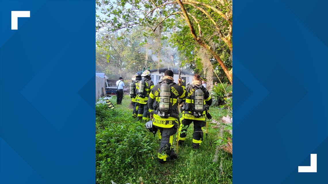 Hillsborough firefighters fight Brandon house fire in 20 minutes | wtsp.com