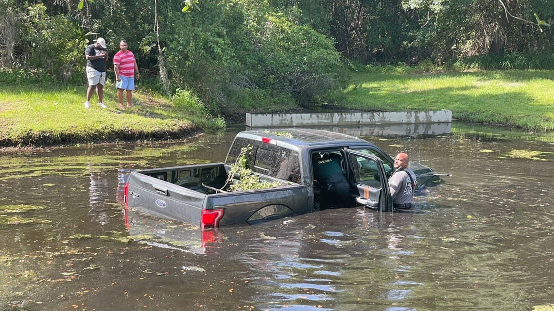 Pasco firefighters rescue pickup driver from water | wtsp.com