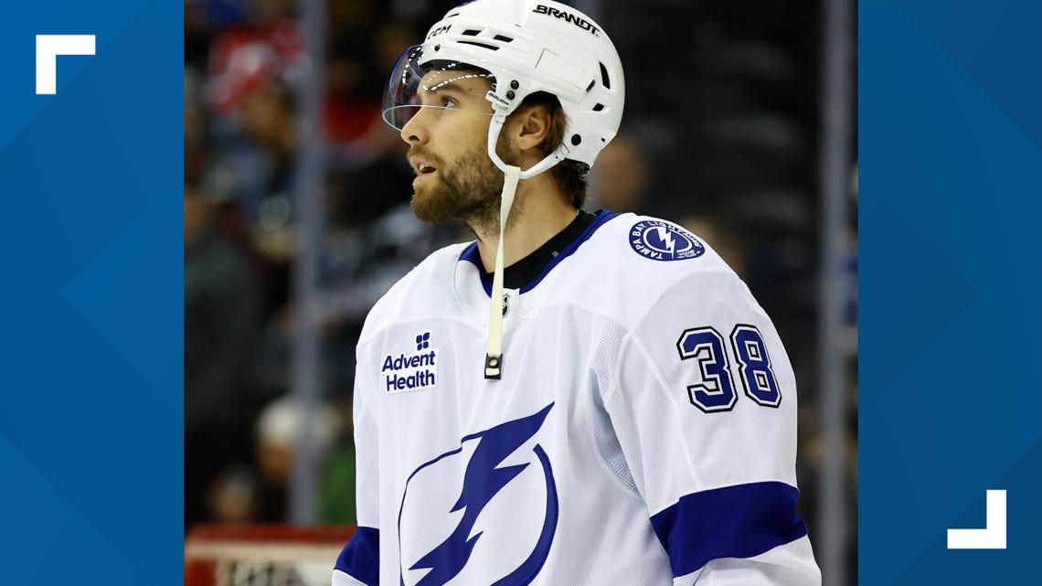 Lightning snap Red Wings' win streak with 6-3 victory in Detroit | wtsp.com