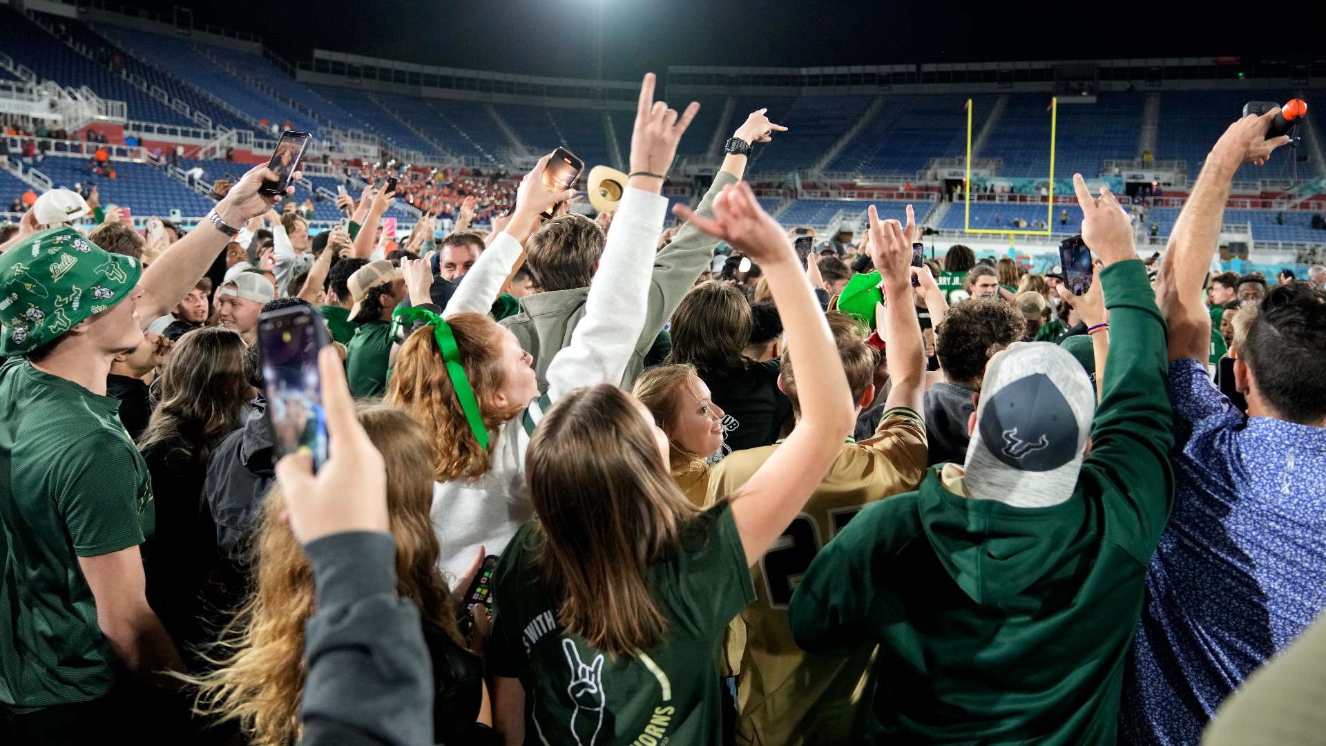 USF beats Syracuse in Boca Raton Bowl | wtsp.com