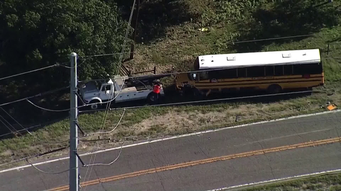 1 injured after Haines City bus crash | wtsp.com