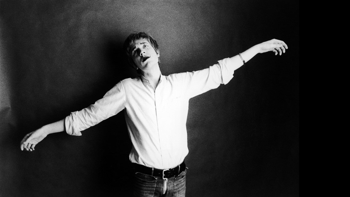 Singer Scott Walker of the Walker Brothers dies at 76 | wtsp.com