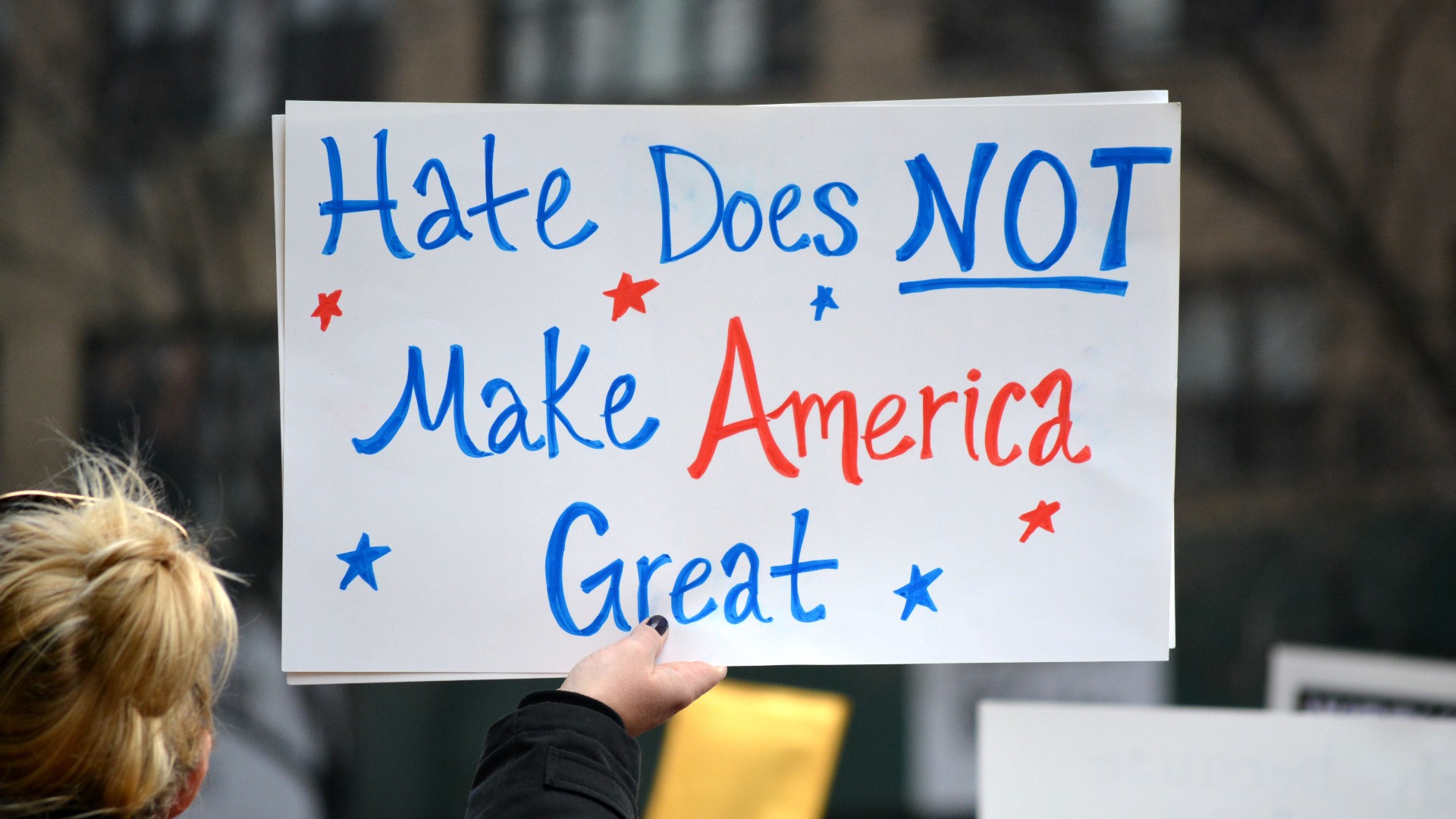 Extremist hate groups left antisemitic flyers in FL neighborhoods ...