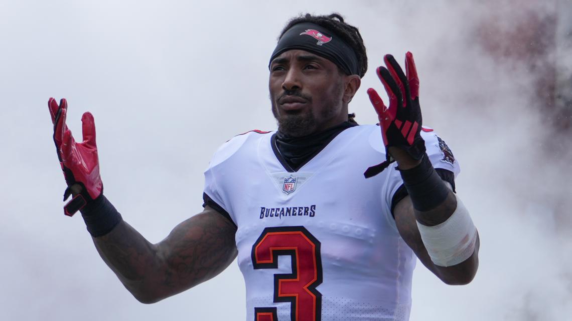 Bucs safety Jordan Whitehead injured in car crash | wtsp.com