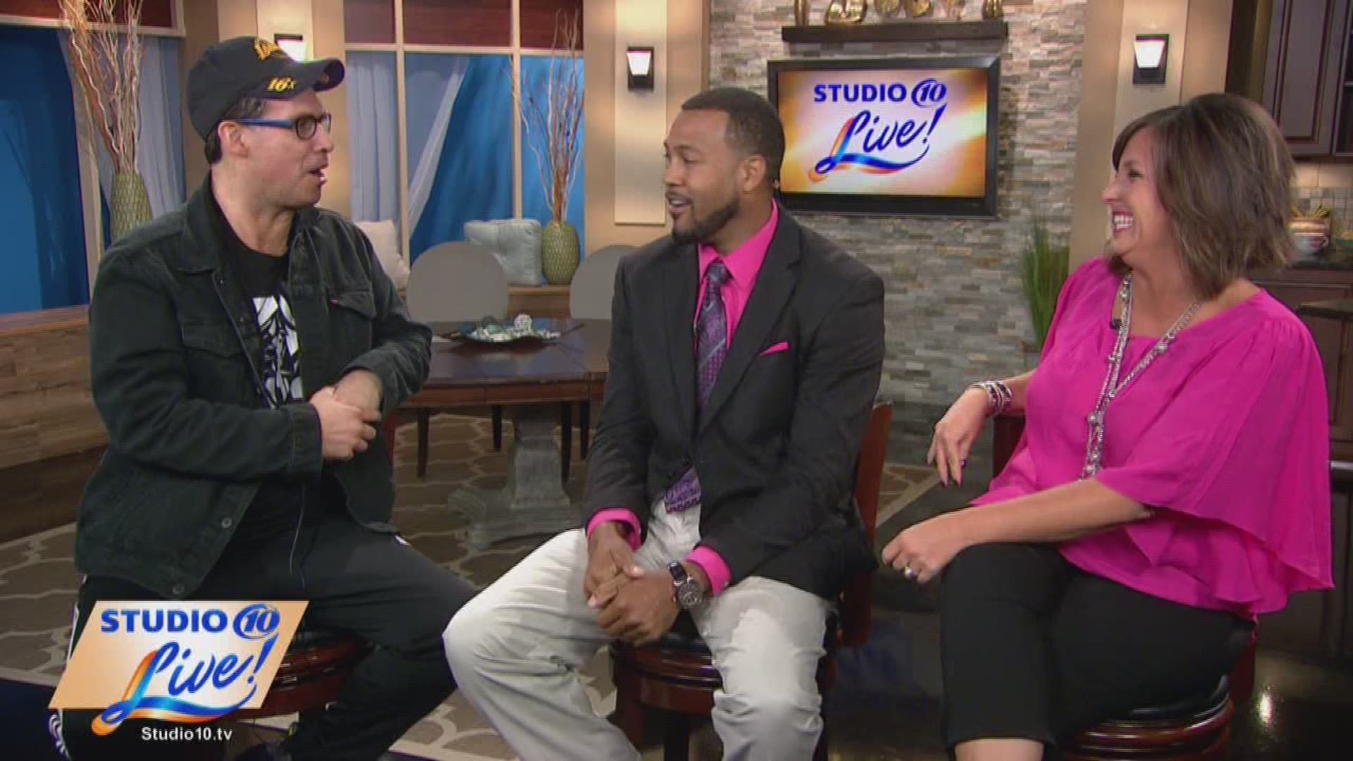 Comedian Pablo Francisco brings laughs to Studio 10 Live! | wtsp.com