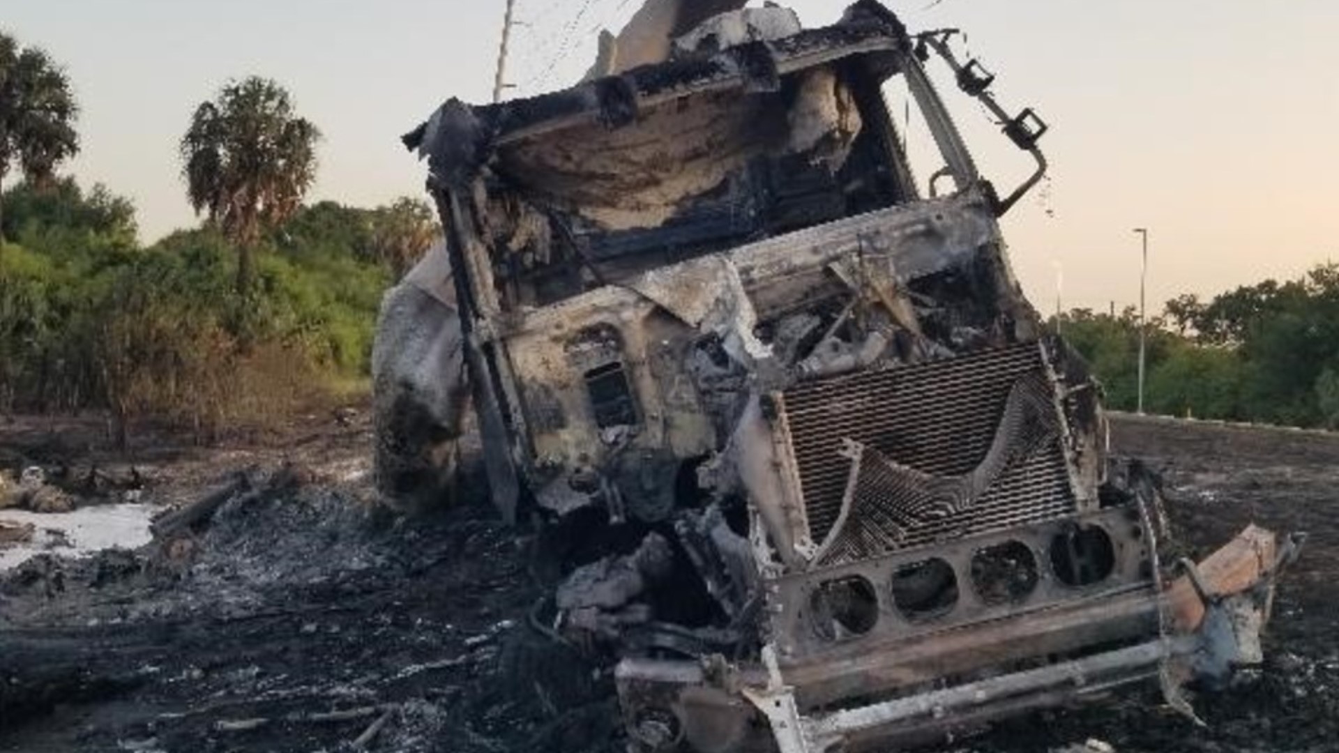 1 dead, another seriously hurt after tanker truck explodes | wtsp.com