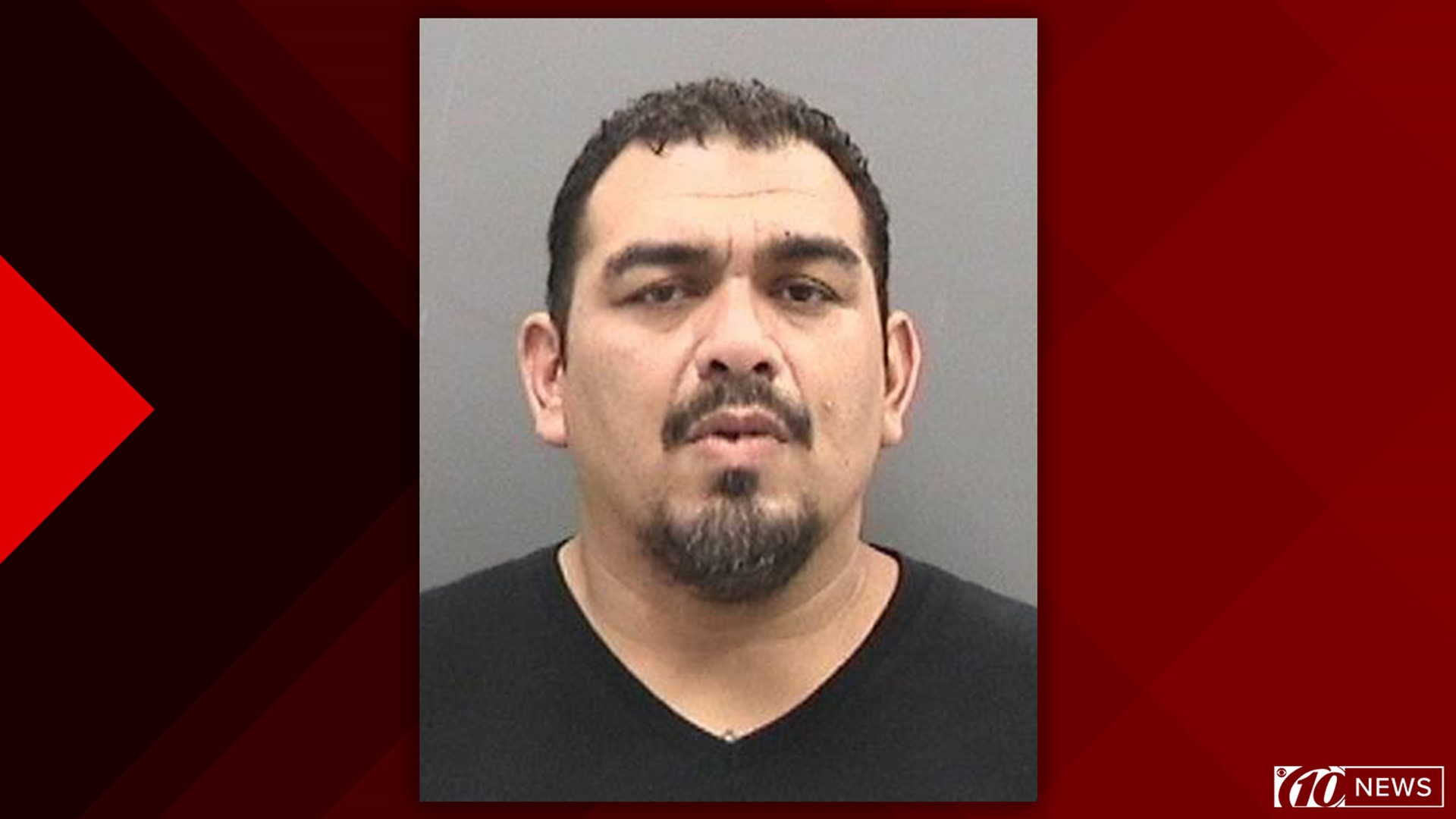 Hillsborough Deputies Seek 2nd Suspect Accused Of Impersonating An