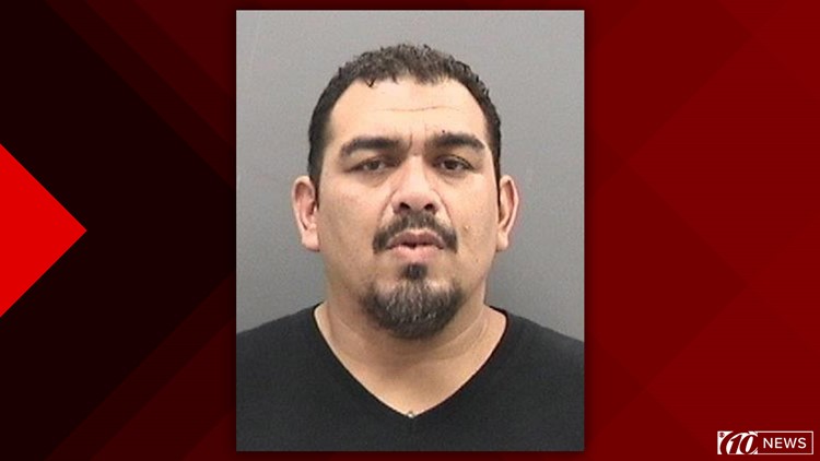 Hillsborough Deputies Seek 2nd Suspect Accused Of Impersonating An