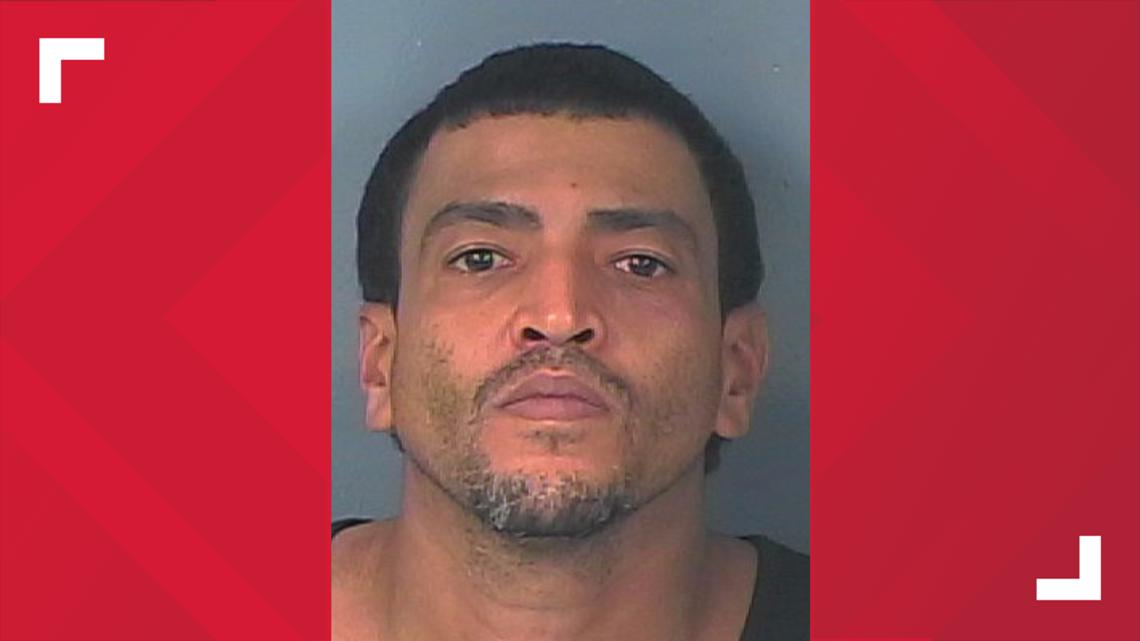 Hernando man cuts off ankle monitor, flees area, deputies say | wtsp.com