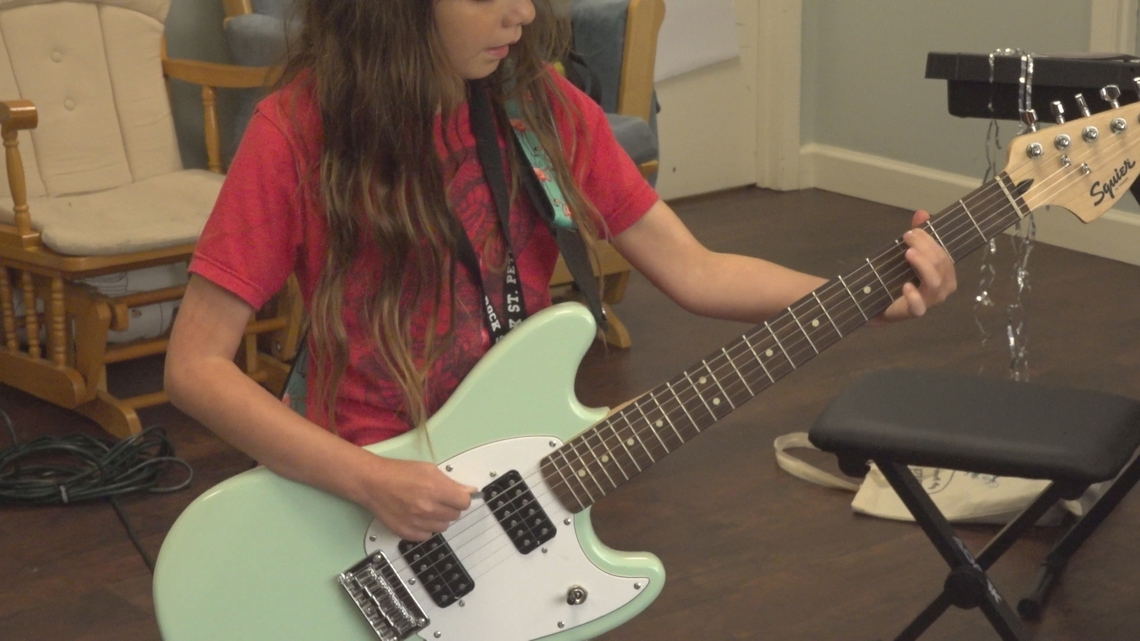 Girls Rock St. Pete offers inclusive music camp | wtsp.com