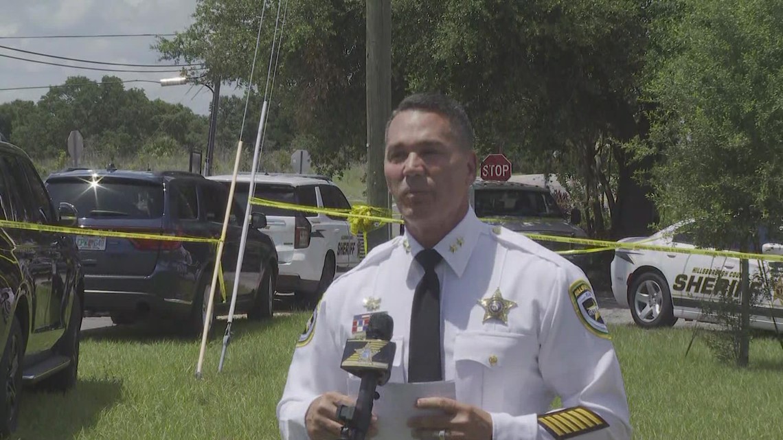 Hillsborough Sheriff Deputies Shoot Man Reaching For Gun During