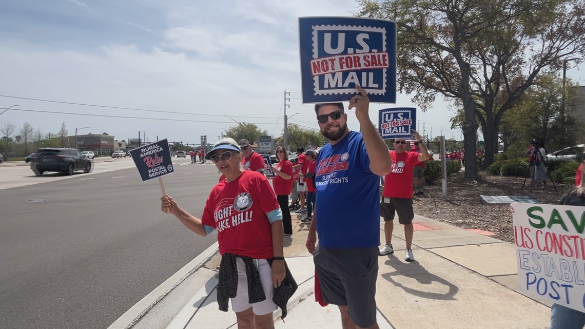 USPS postal carriers protest as Trump administration weighs agency ...