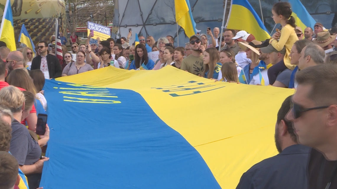 Queena Phu featured on Lifetime's #TextMeWhenYouGetHome | wtsp.com