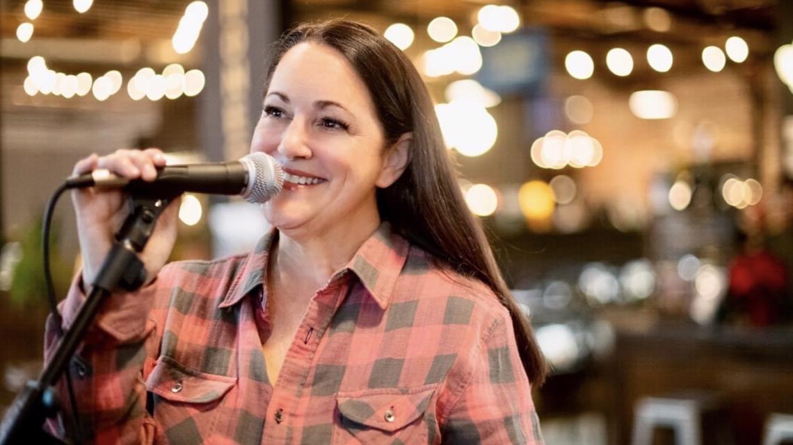 Singer-songwriter Melissa Rowe pen book about depression, anxiety ...