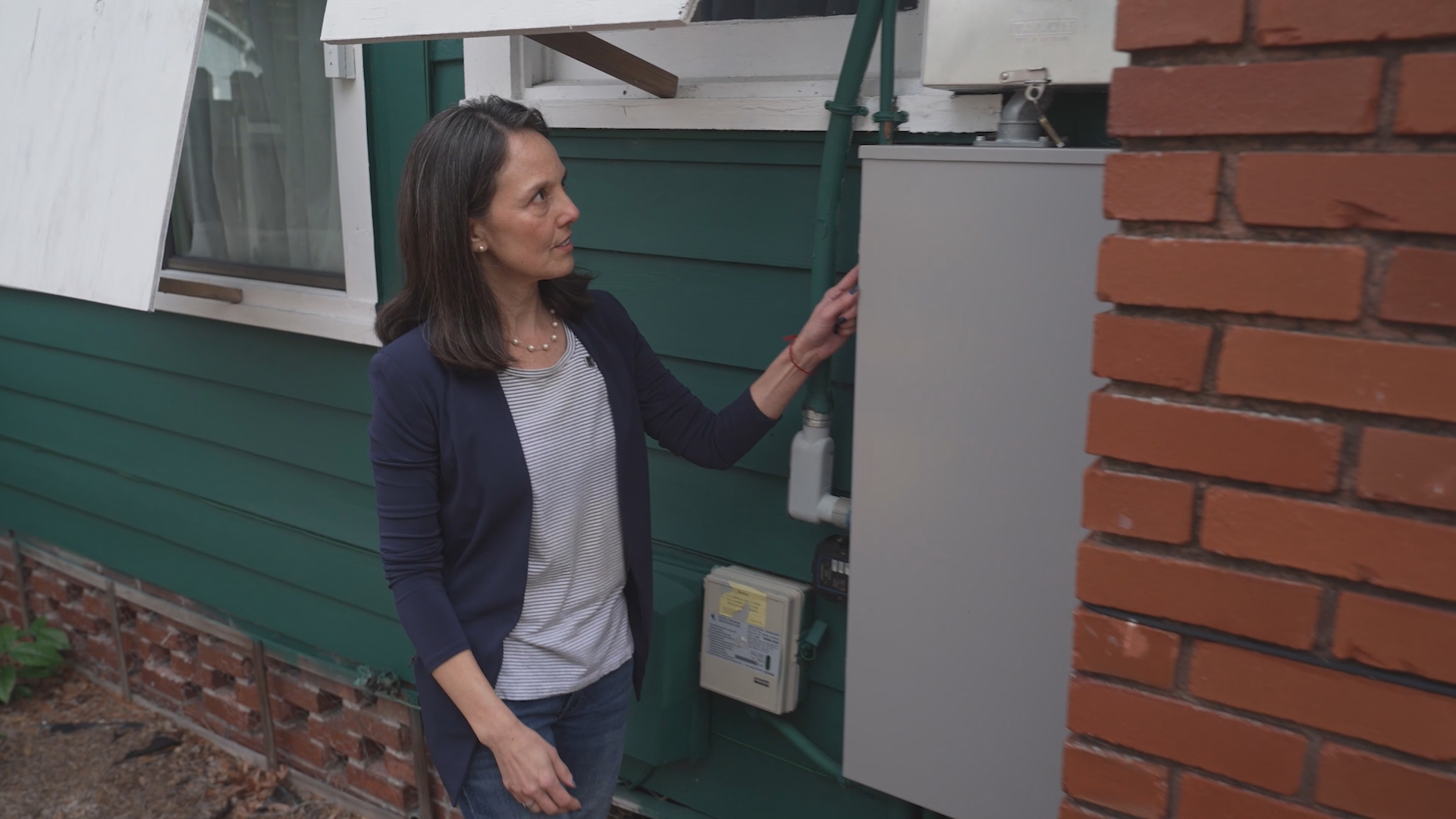 Phantom Fixers: Thousands of fake home repair business listings link ...