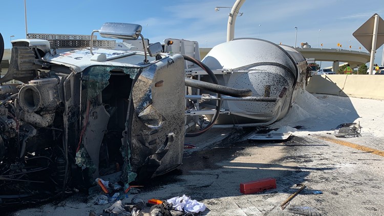 Crash leaves dusting of flour on Selmon Expressway | wtsp.com