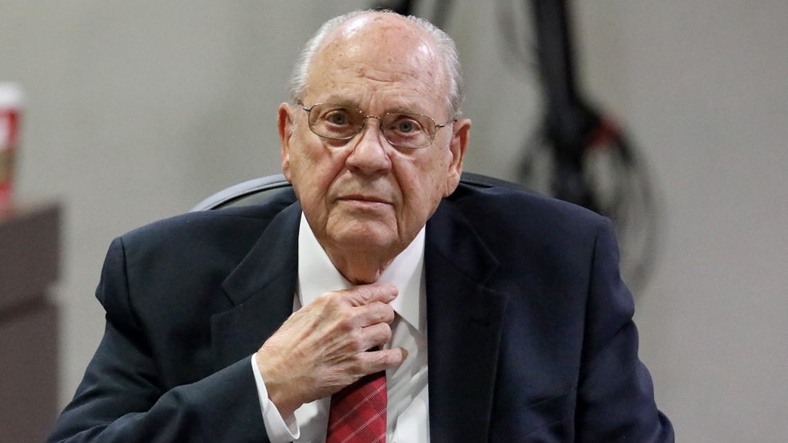 Jury selection begins in the Curtis Reeves trial | wtsp.com