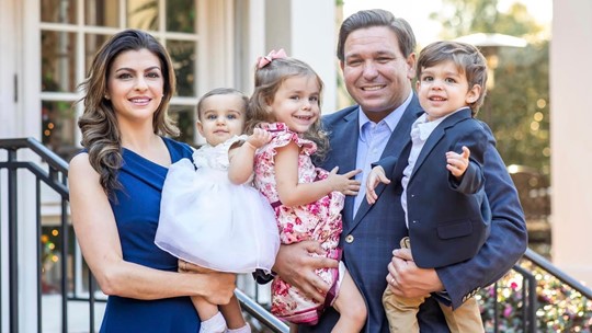 Ron DeSantis 2024 family bio: Meet the governor's wife and kids | wtsp.com