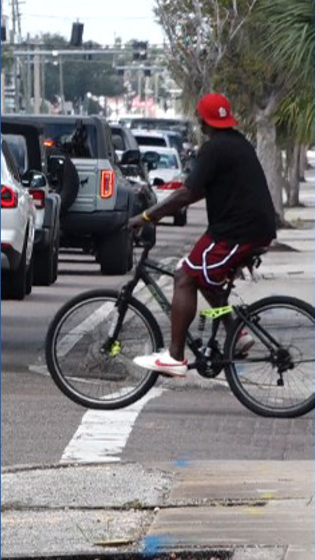 Year-long Kennedy Boulevard lane closures begin in Tampa | wtsp.com