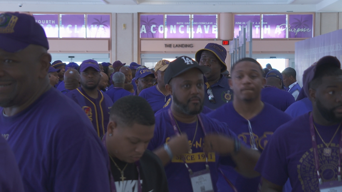 Omega Psi Phi fraternity brothers meet in Tampa | wtsp.com
