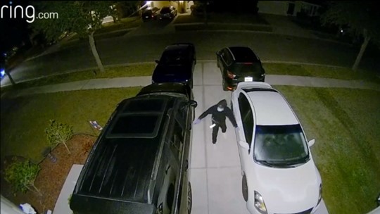 Pasco County Deputies Search For Suspected Car Thieves In Hudson