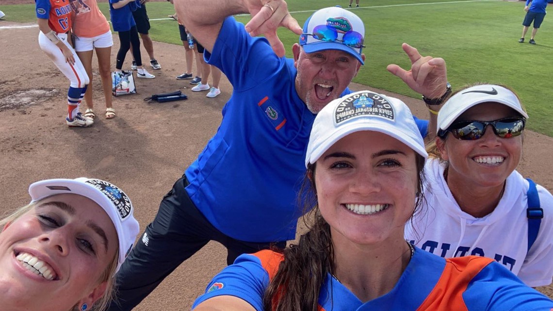 Florida softball family celebrates undefeated weekend | wtsp.com
