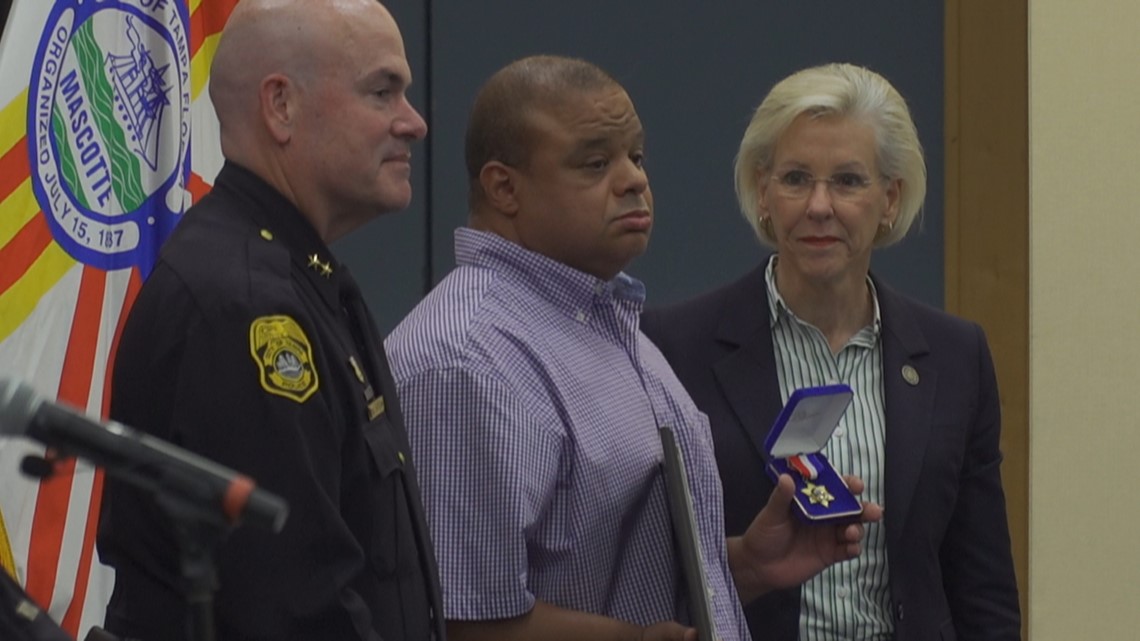 Mons Venus security guard recognized with Medal of Valor | wtsp.com