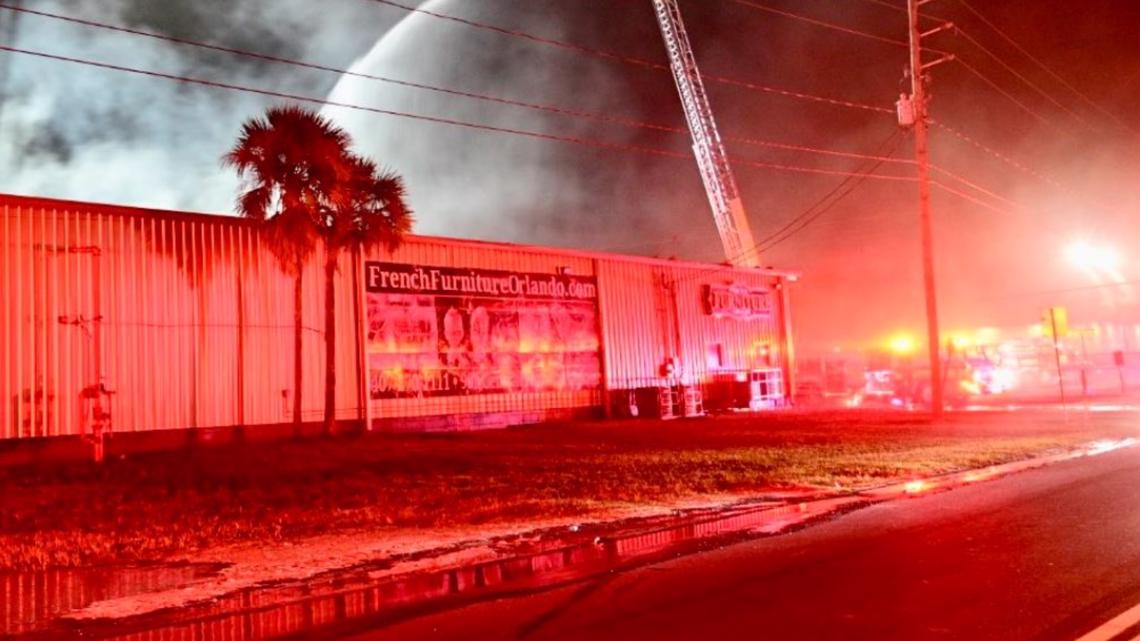 2 dead, 3 hurt after Florida warehouse fire ignites fireworks | wtsp.com