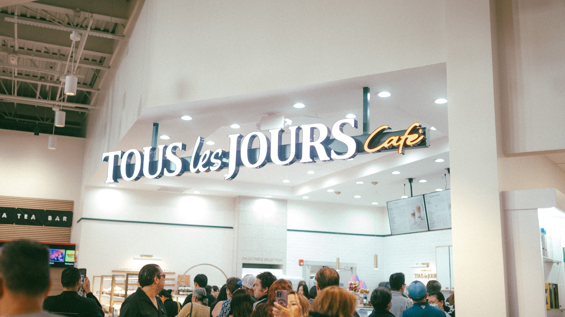 Popular Asian grocery store Lotte Plaza Market opens in Tampa | wtsp.com