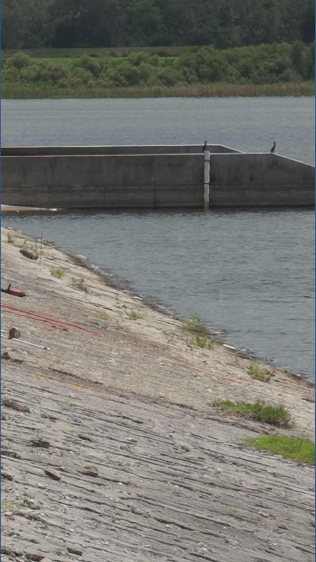 Work to repair cracks at Lake Manatee Dam underway | wtsp.com