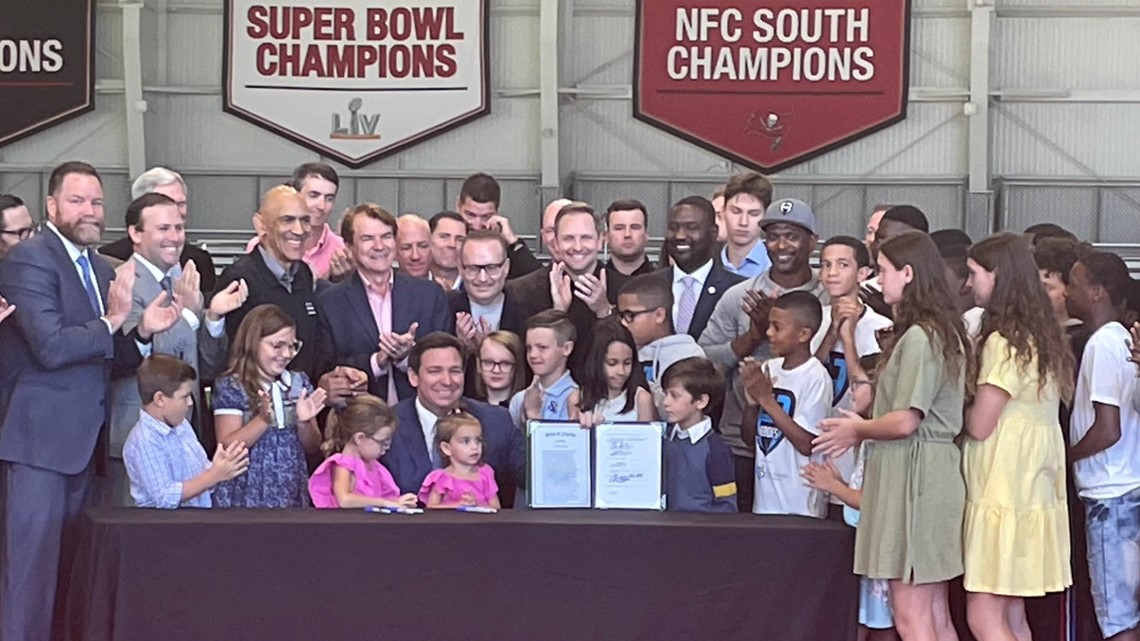 Florida Gov. Ron DeSantis signs bill supporting fatherhood | wtsp.com