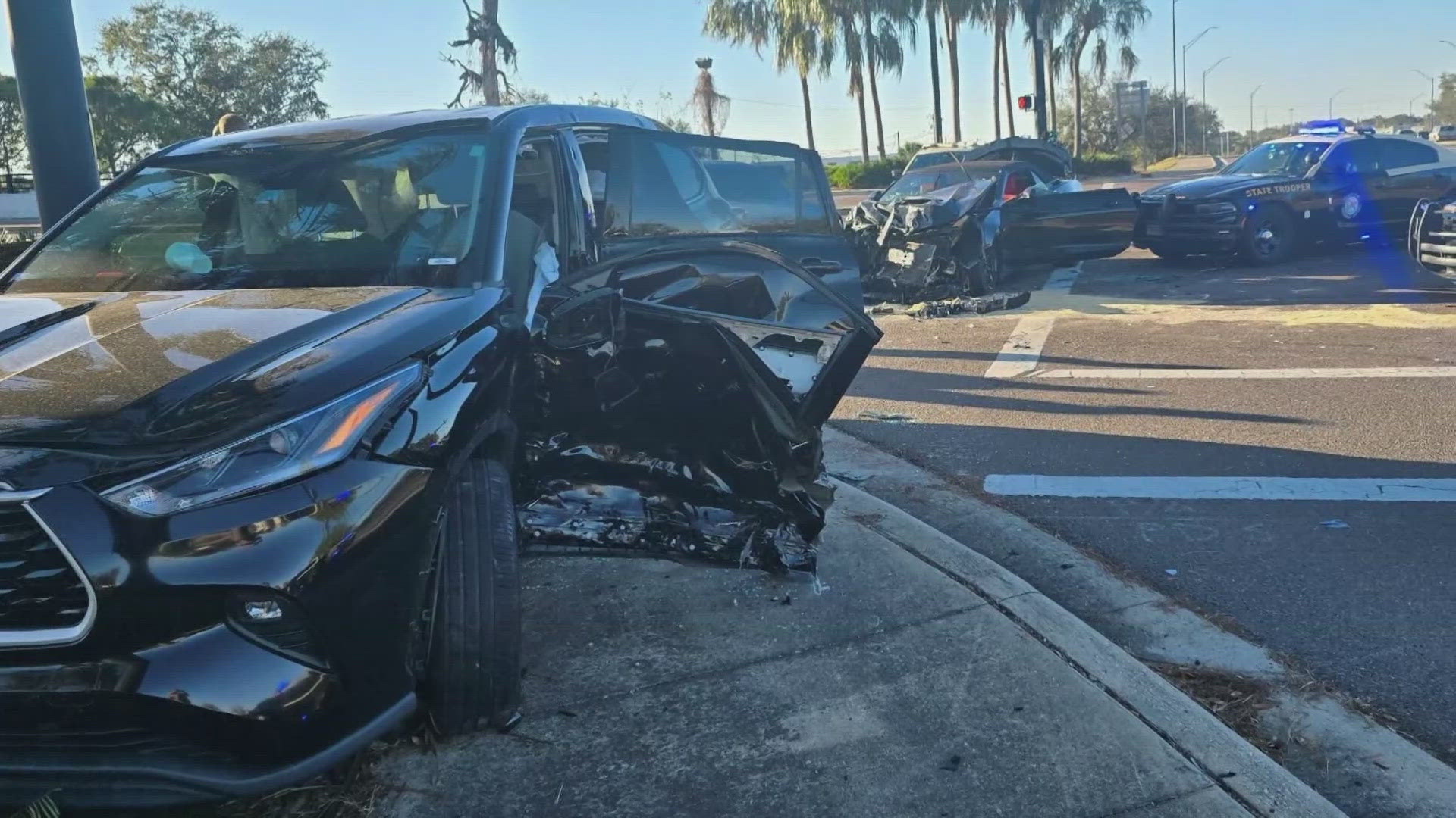Man injures 2 after leading troopers on high-speed chase in stolen car ...
