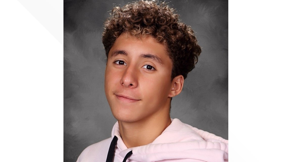 Teen driver dies after hitting TECO pole on Davis Islands | wtsp.com