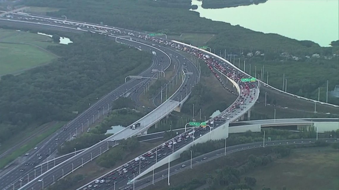 Veterans Expressway sees major delays impacted by earlier crash on ...