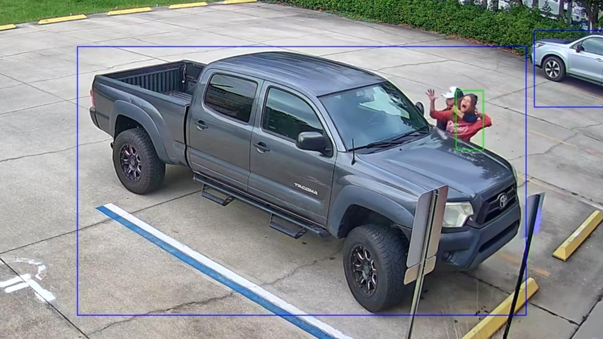 Video shows Florida man kidnapping store employee after robbery, deputies say | wtsp.com