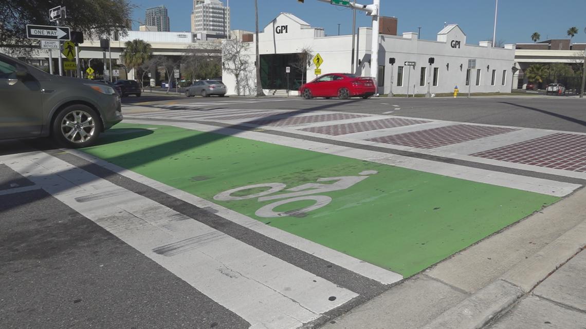 New 'bike boxes' provide safety, visibility for cyclists | wtsp.com