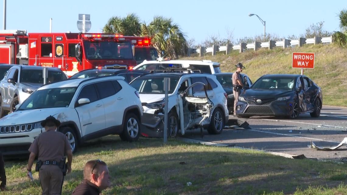13-car crash shuts down I-275 South ramp in St. Pete | wtsp.com