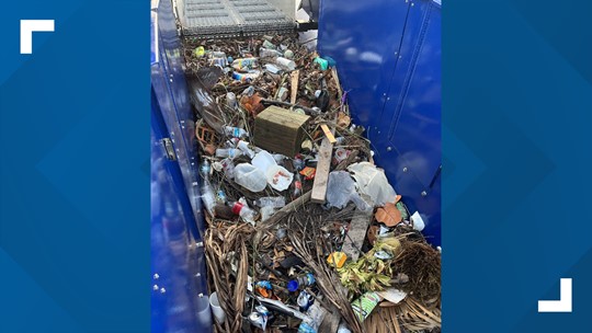 Tampa 'Litter Skimmer' removes 840 pounds of garbage | wtsp.com