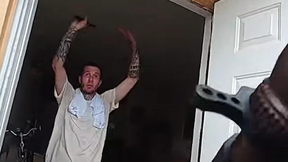 Inmate who escaped St. Pete facility found barricaded in apartment ...