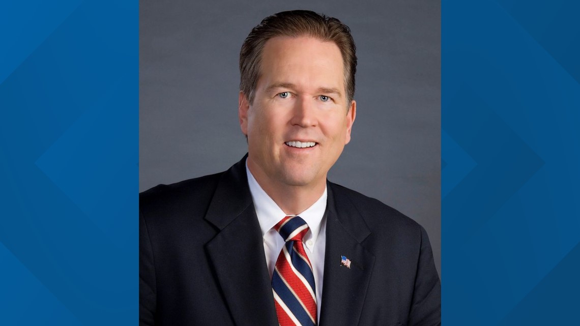 Rep. Vern Buchanan pushes for year-round Daylight Saving Time | wtsp.com