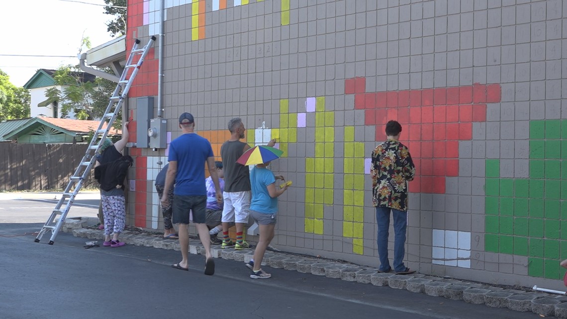 LGTBQ artist, teens paint new inclusive mural on Central Avenue | wtsp.com