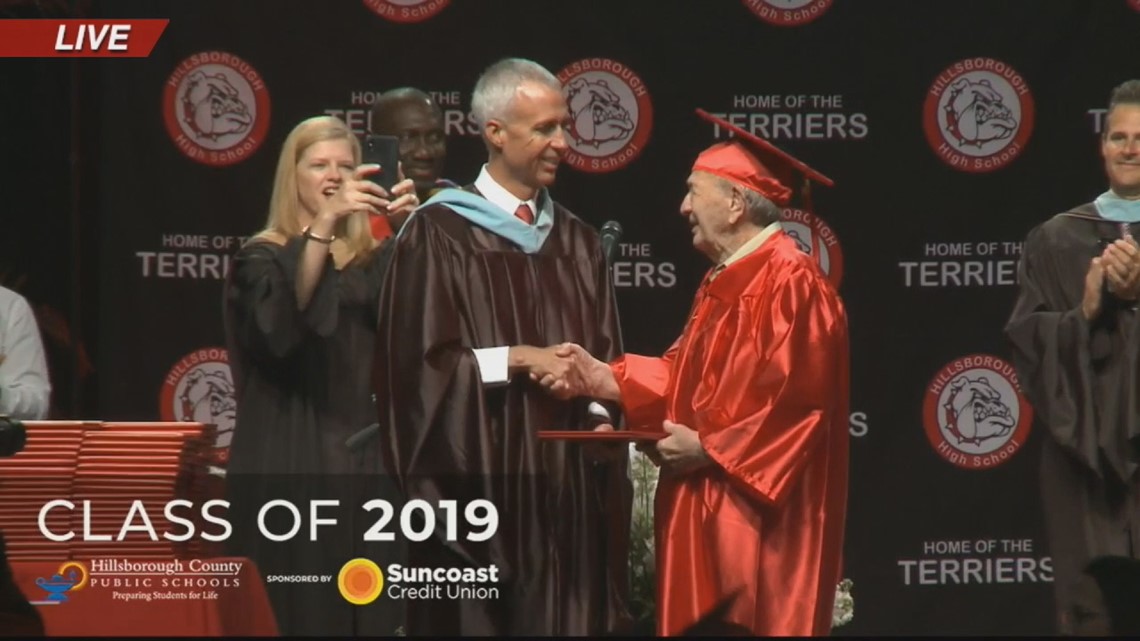 World War II veteran attends graduation ceremony 76 years after missing ...