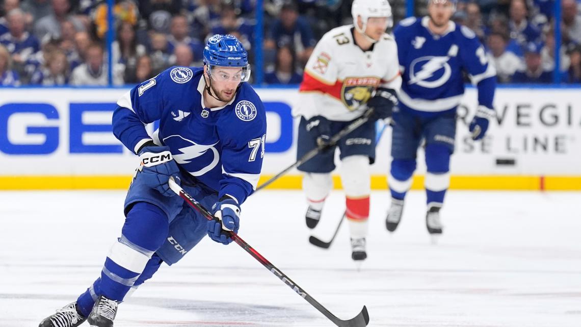 Panthers beat Lightning 2-0 for 2-0 series lead | wtsp.com