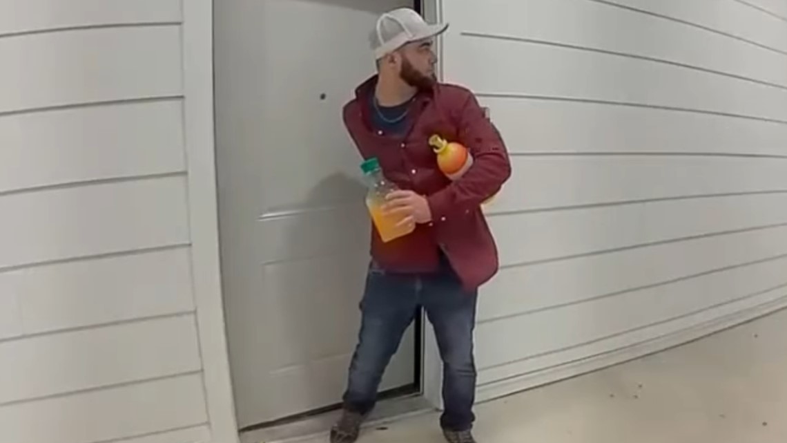 Deputies: Man stole alcohol from apartment to make screwdriver | wtsp.com