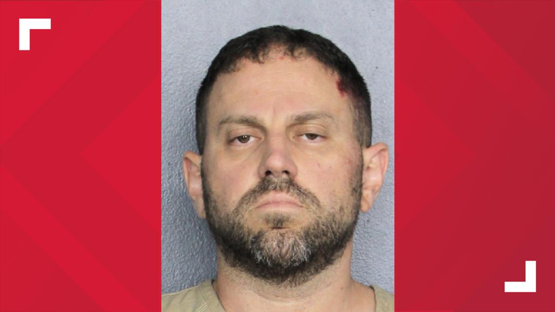 Florida man charged with killing 3 people, kidnapping his daughter ...