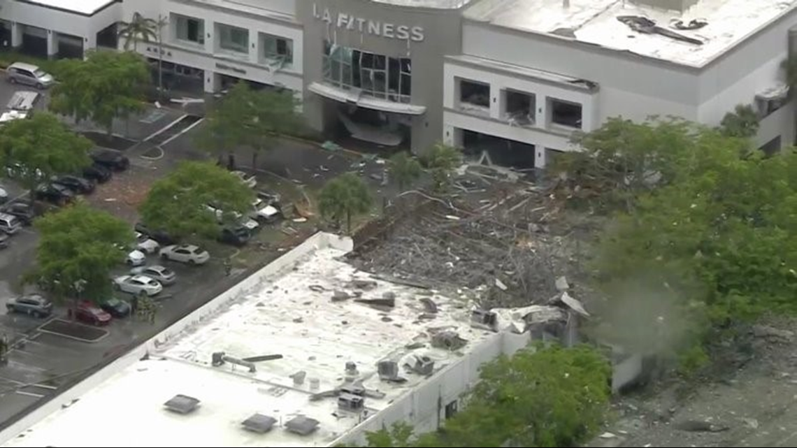 Gas explosion at Florida shopping plaza injures 21 people, 2 seriously ...