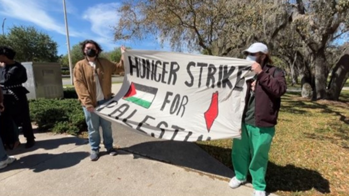 18 USF students join hunger strike for Palestine | wtsp.com