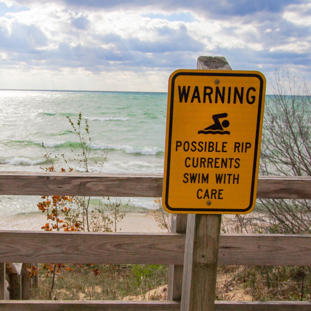 Florida rip current claims 2 lives: What to do if you get caught in one ...